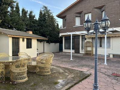 Viviendas en venta en Navas del Rey. Comprar y vender viviendas ...