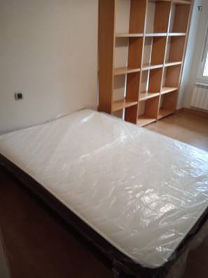 Pisos compartidos. Compartir piso | Milanuncios