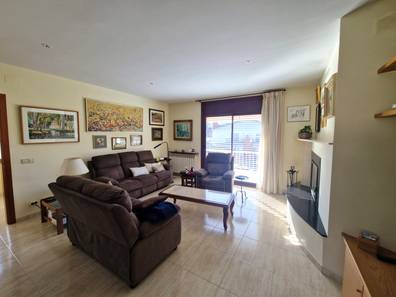 Viviendas en venta y alquiler en Olot. Comprar, vender y alquiler de ...