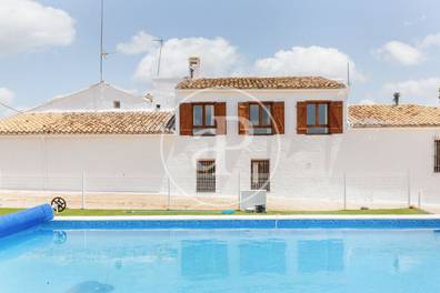 Viviendas en venta y alquiler en Requena. Comprar, vender y alquiler de ...
